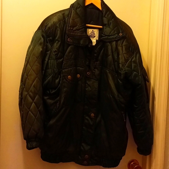 clipper bay | Jackets & Coats | Dark Green Puffy Jacket | Poshmark